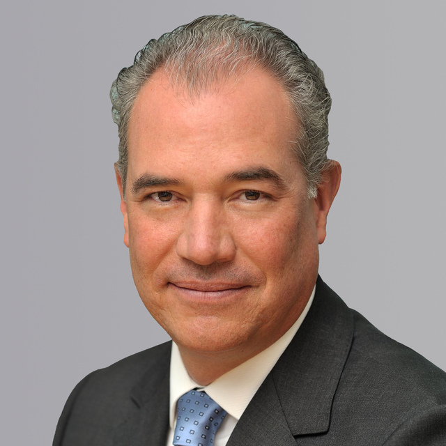 Victor Lachica | President & CEO | MX | Cushman & Wakefield