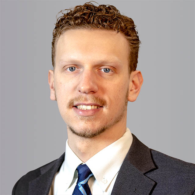 Justin Petlakh, MAI | US | Cushman & Wakefield