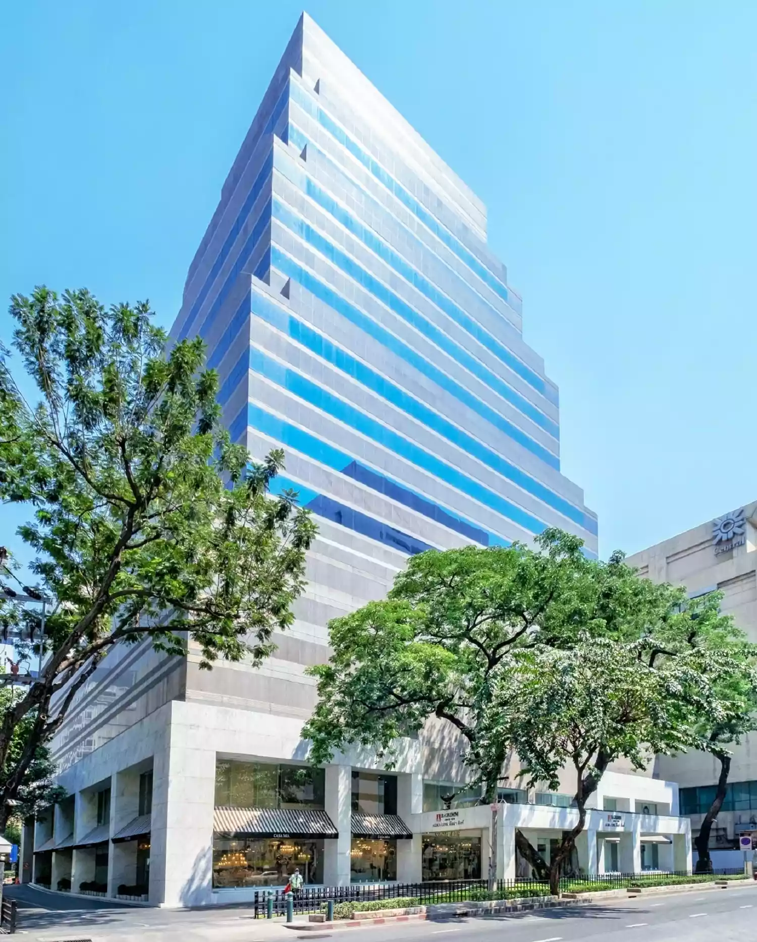 Alma Link Building | TH | Cushman & Wakefield